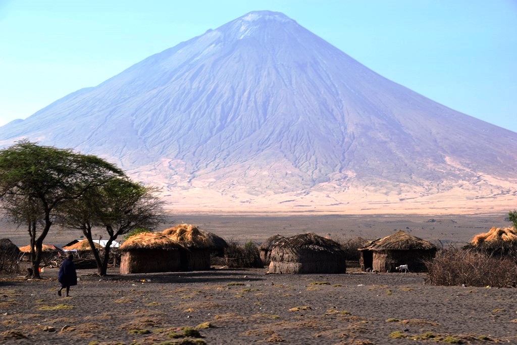 Mount OlDoinyo Lengai - Kilipath African Safaris
